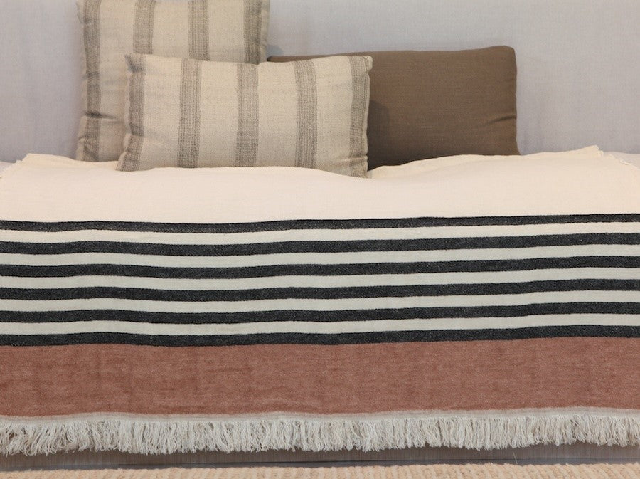 Luxury Belgian Linens – Raw Beauty & Sustainable Design | ECOIST